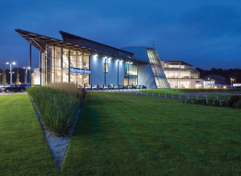 Mercedes-Benz World - Aukett Swanke