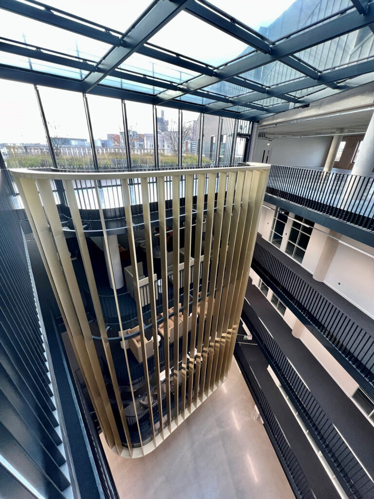 STEAMhouse - Aukett Swanke