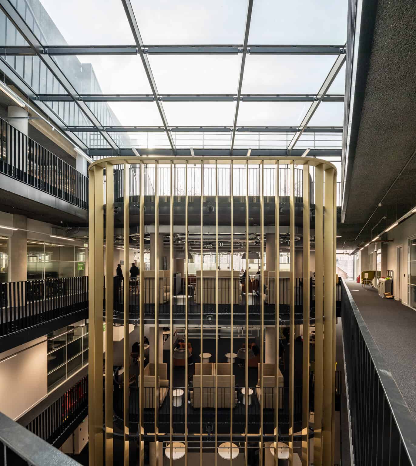 STEAMhouse - Aukett Swanke