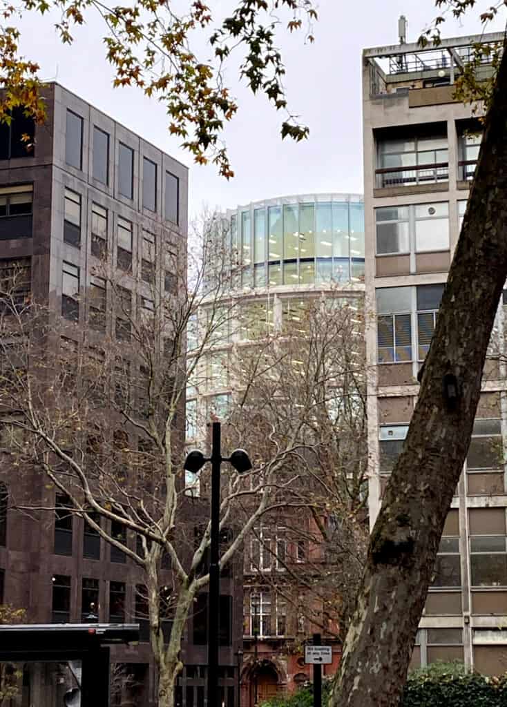 Asticus - Aukett Swanke