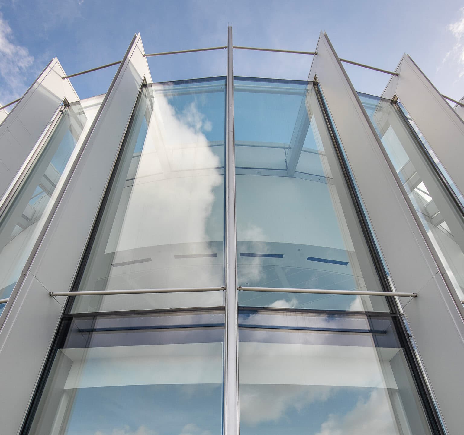 Asticus - Aukett Swanke