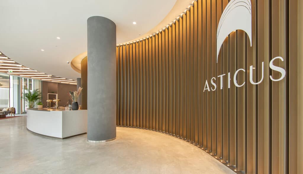 Asticus - Aukett Swanke